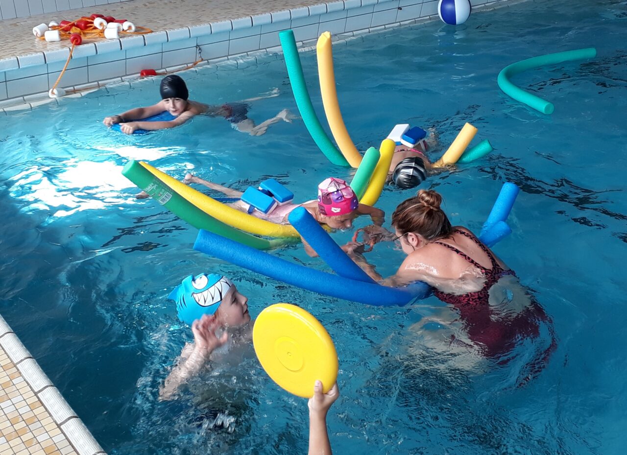 Schwimmunterricht ab Klasse 1 | Schule Surenland